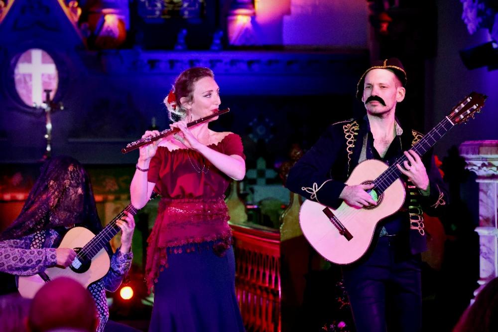 Swindon Arts Centre date for award-winning Trio CarmenCo