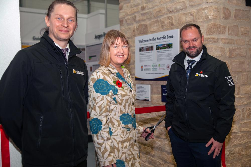 Award-winning Swindon homebuilding visitor centre helps clients cut ...