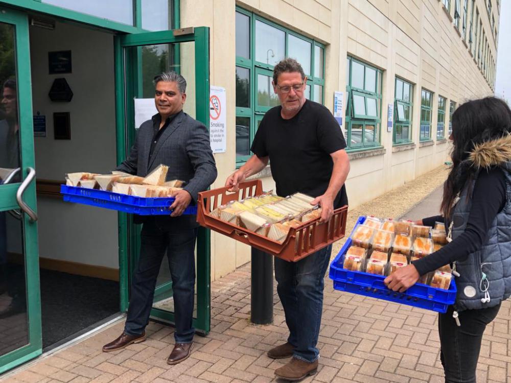 Marco Pierre White helps deliver sandwiches to Great Western Hospital