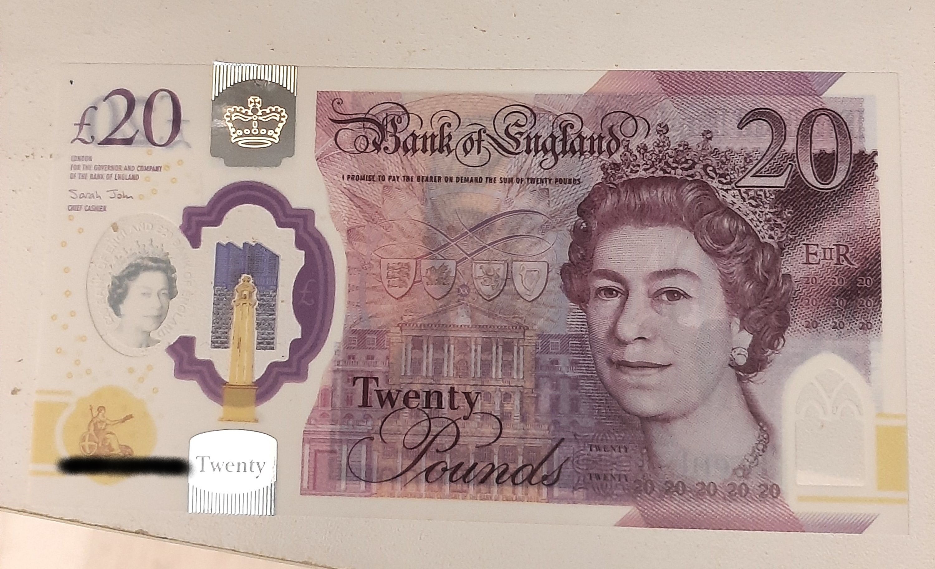 Fake £20 notes used in Swindon