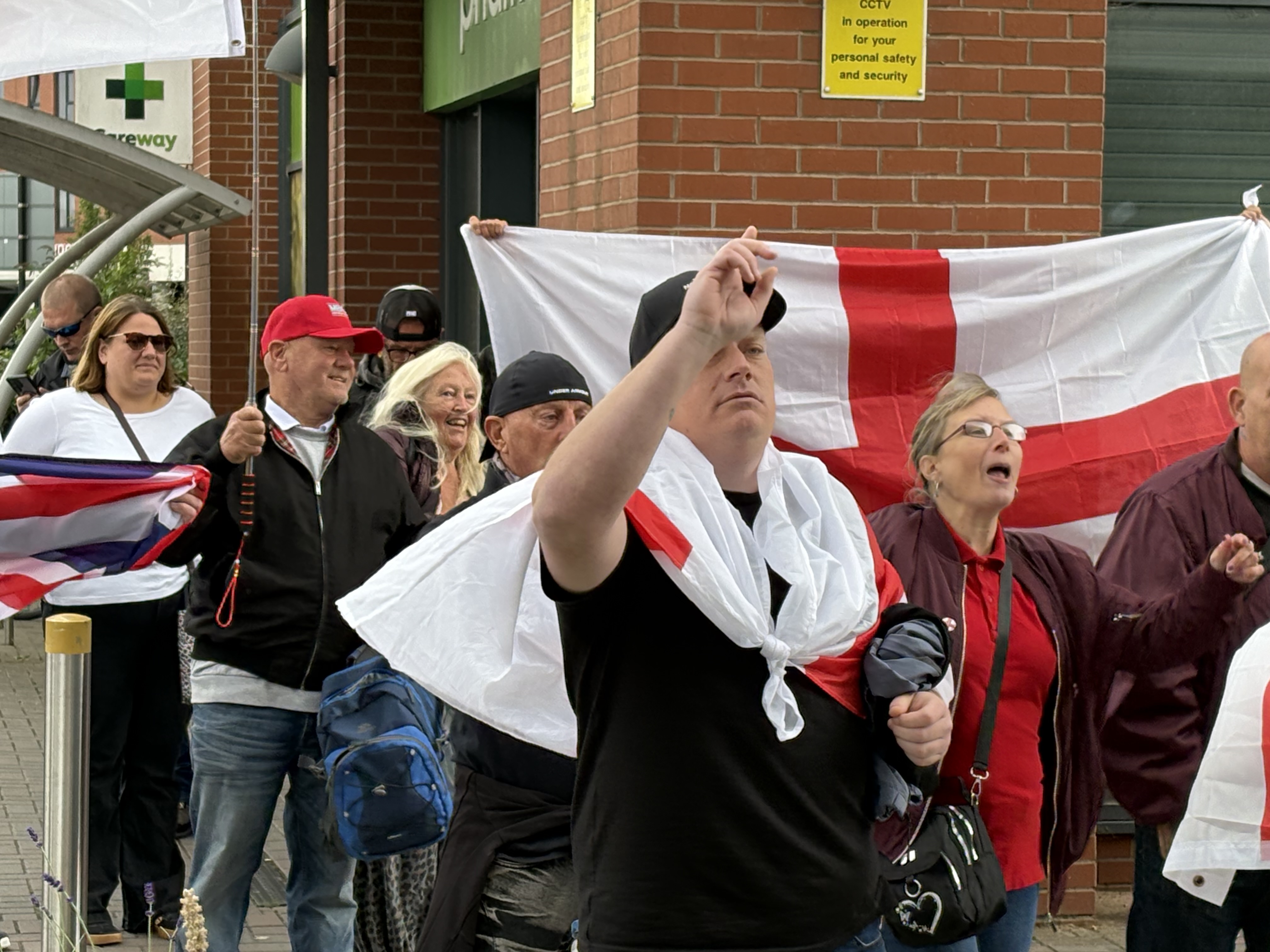 Hundreds of protestors and counter-protestors face-off in Swindon town ...