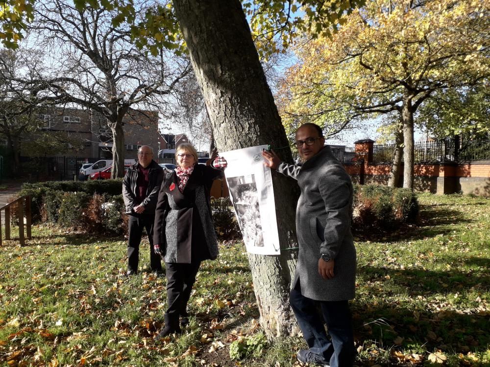 Lockdown no barrier to parish council's Remembrance commemoration