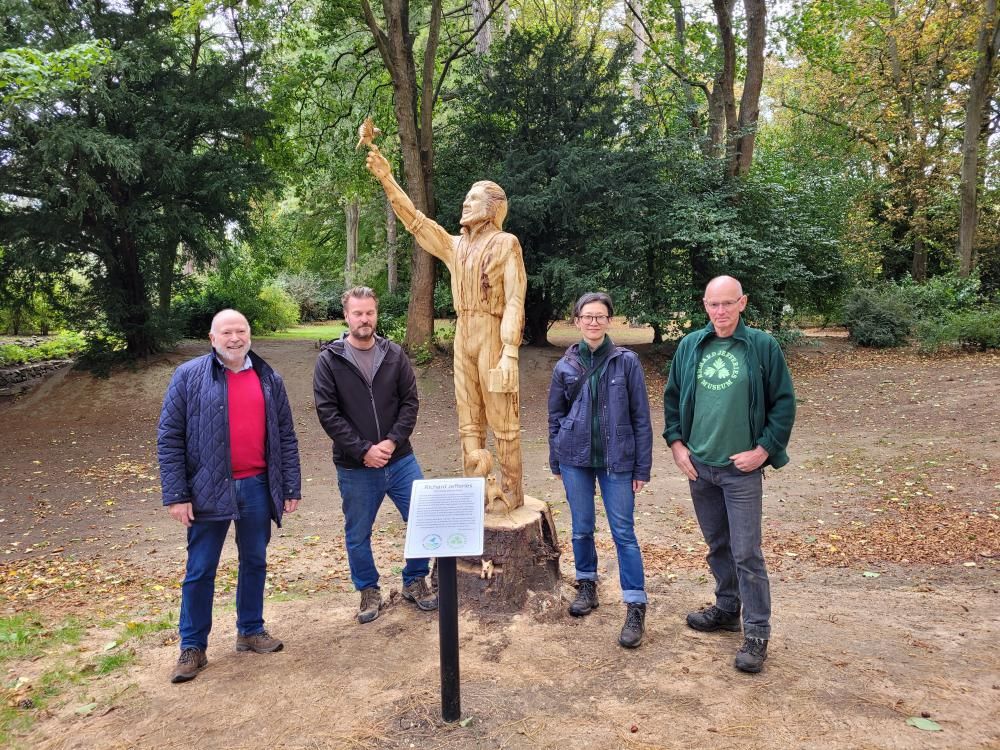 Official unveiling of Swindon's latest sculpture