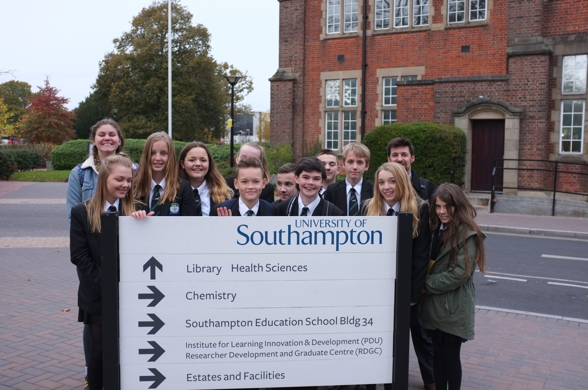 Year 8 Scholars from Swindon's Bradon Forest School attend launch event ...